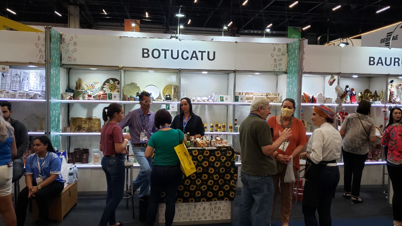 Loja Colaborativa da região de Botucatu fatura mais de R$ 18 mil na Feira do Empreendedor | ASN ...